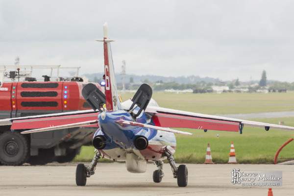 Alphajet de la PAF à l'arrêt avec aérofreins déployés - Boreally